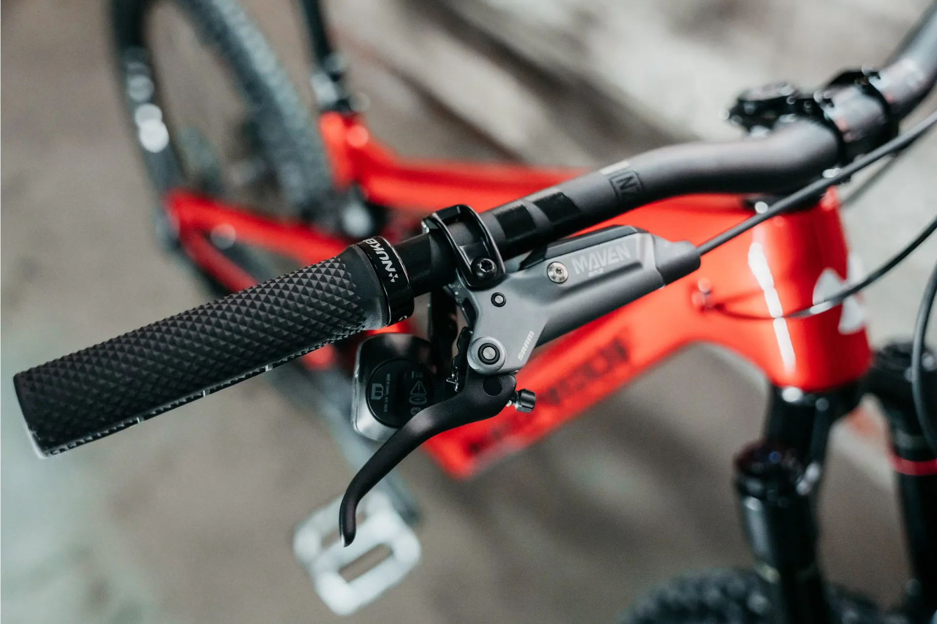 Nukeproof Reactor 290 Carbon Pro Full Suspension Trail MTB Red